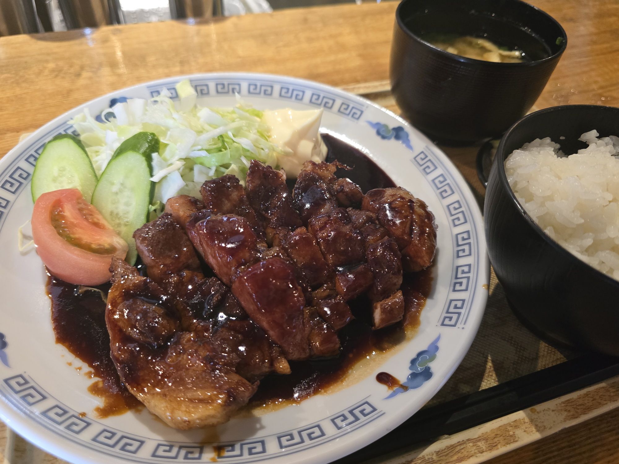 【烏森絶メシ食堂】烏森神社に隠されていた絶品グルメ！ポークソテーライスを食べてみたよ1500円東京都港区新橋グルメ – 東京話題ネット