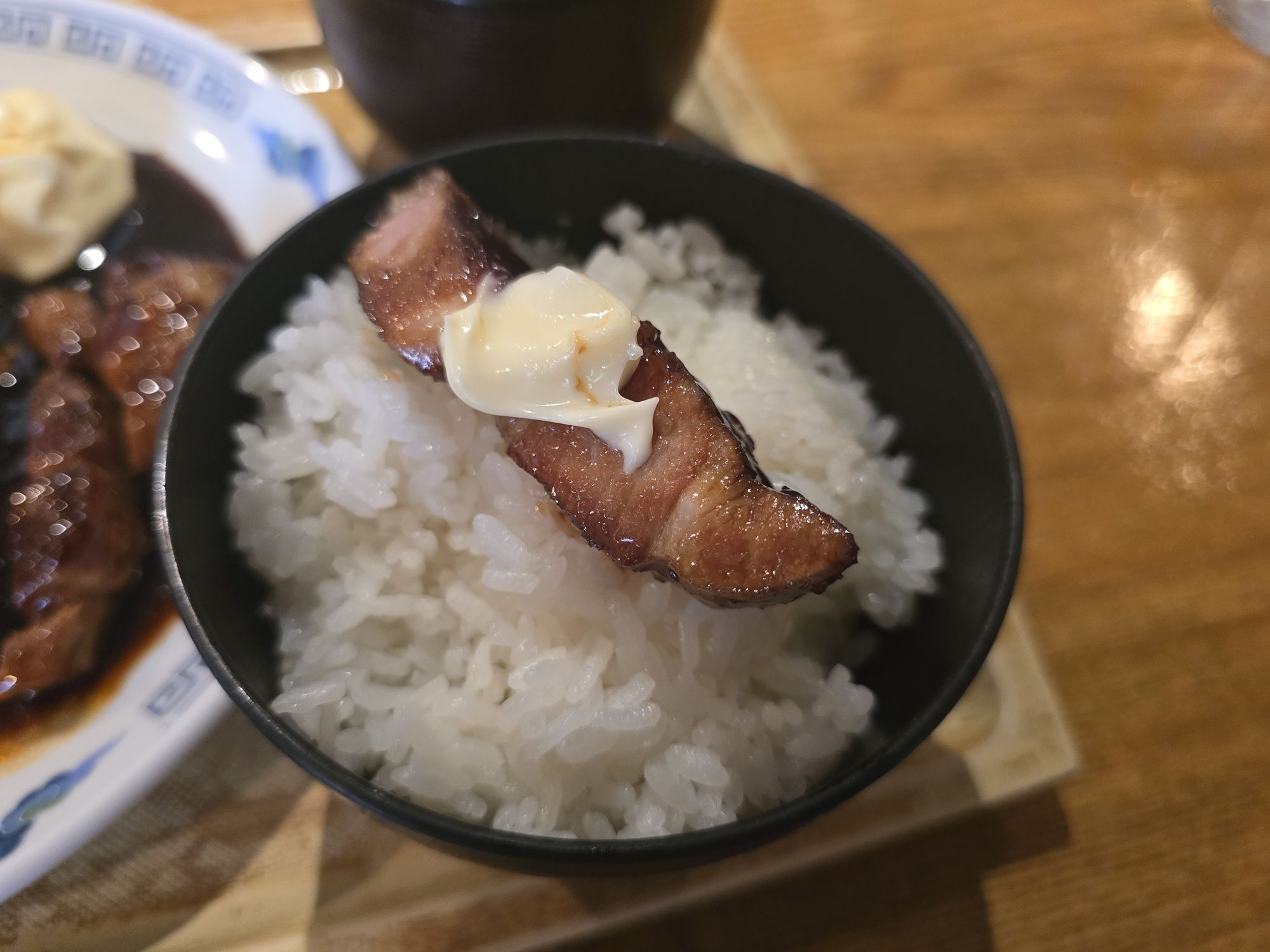 【烏森絶メシ食堂】烏森神社に隠されていた絶品グルメ！ポークソテーライスを食べてみたよ1500円東京都港区新橋グルメ – 東京話題ネット